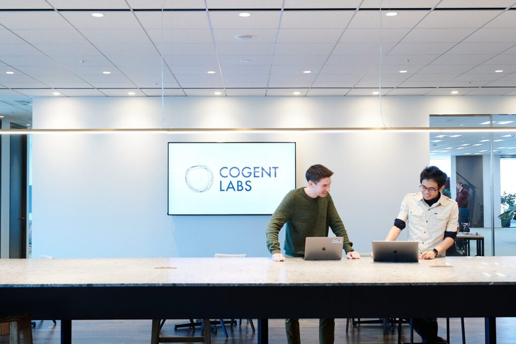 コミュニケーションが生まれる、「タイムレス」な場を。Cogent Labsのオフィス | IBASHO. オフィスに込められた想いを載せる情報メディア