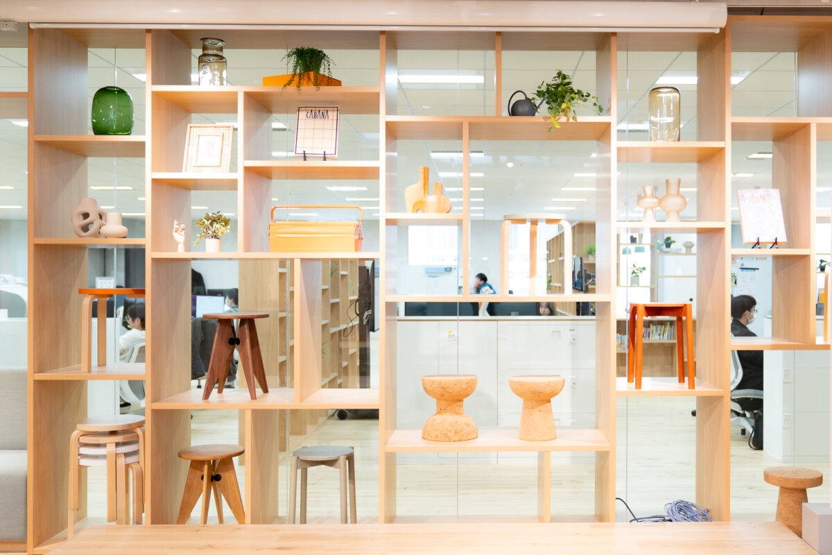 「自社らしさ」を落とし込んだオフィス作り。medibaの新オフィスツアー | IBASHO
